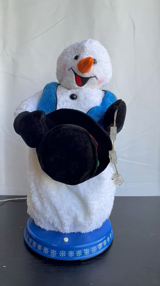 Vintage Gemmy Holiday Snow Miser Snowflake Spinning Singing Snowman ...