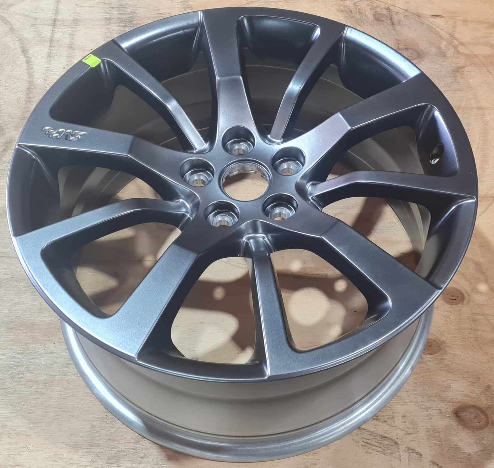 Genuine Holden HSV VE E3 SV Clubsport R8 20x9.5" Rear Mag Wheel Rim ...