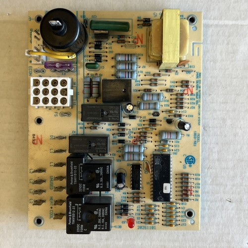 Goodman Amana Janitrol Furnace Control Circuit Board 1068-83-413B ...