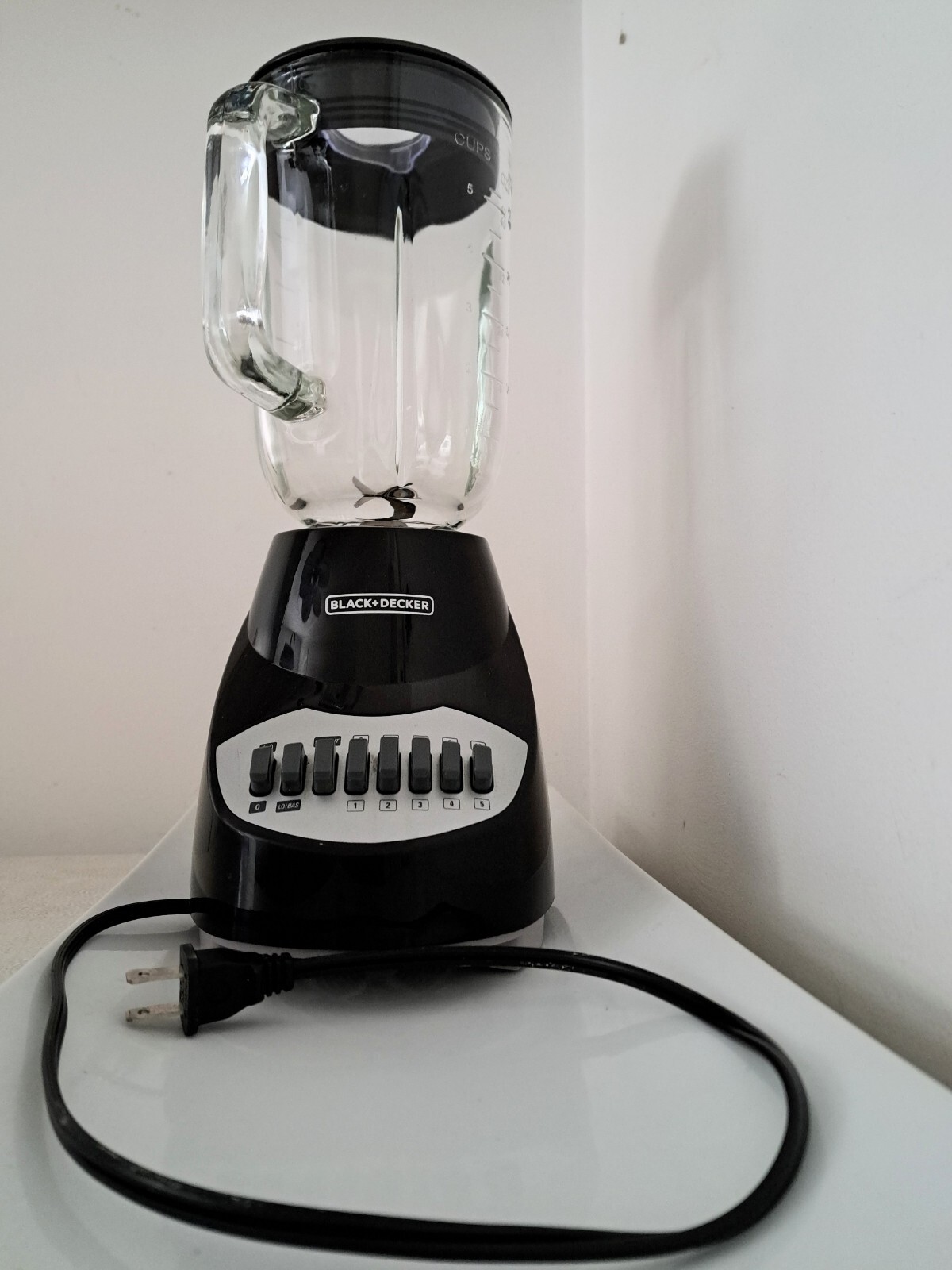 NEW OUT OF BOX BLACK+DECKER Countertop Blender with 5-Cup Glass Jar ...