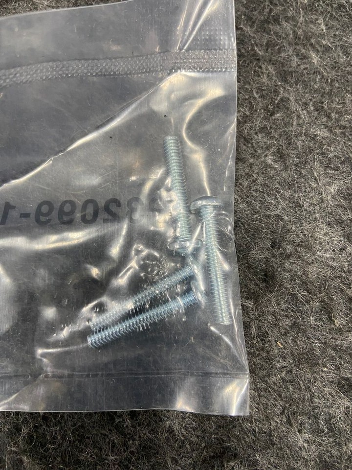 EATON ELSTW-ALA Eluxa LED Strobe 24V Wall Mount, White | eBay