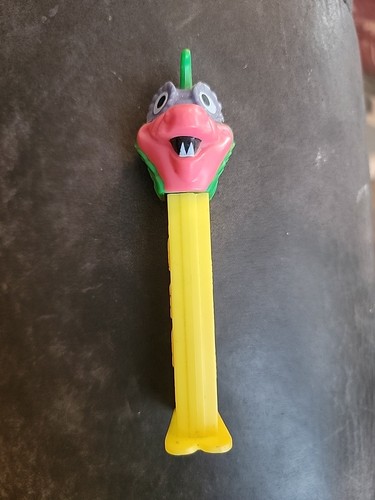 Fly-Saur Yellow Stem Pez-a-Saur PEZ Candy Dispenser Vintage 1993 | eBay