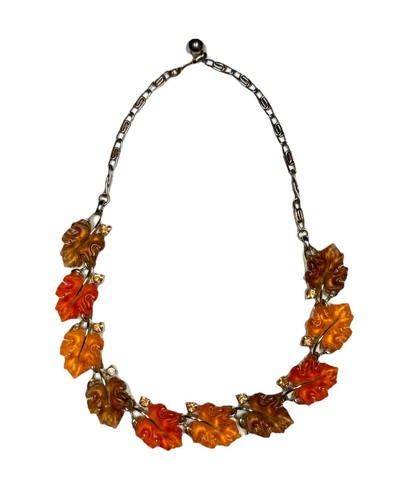 17” LISNER Molded Leaves Jelly Lucite Necklace, Gold Toned Orange ...