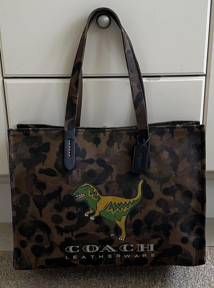 COACH REXY BROWN/MULTI CAMO CANVAS TOTE 42 26895 EUC | eBay COACH REXY BROWN/MULTI CAMO CANVAS TOTE 42 26895 EUC | eBay