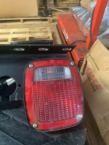 Kenworth A11-1129-REV C Lights & Light Bracket | eBay