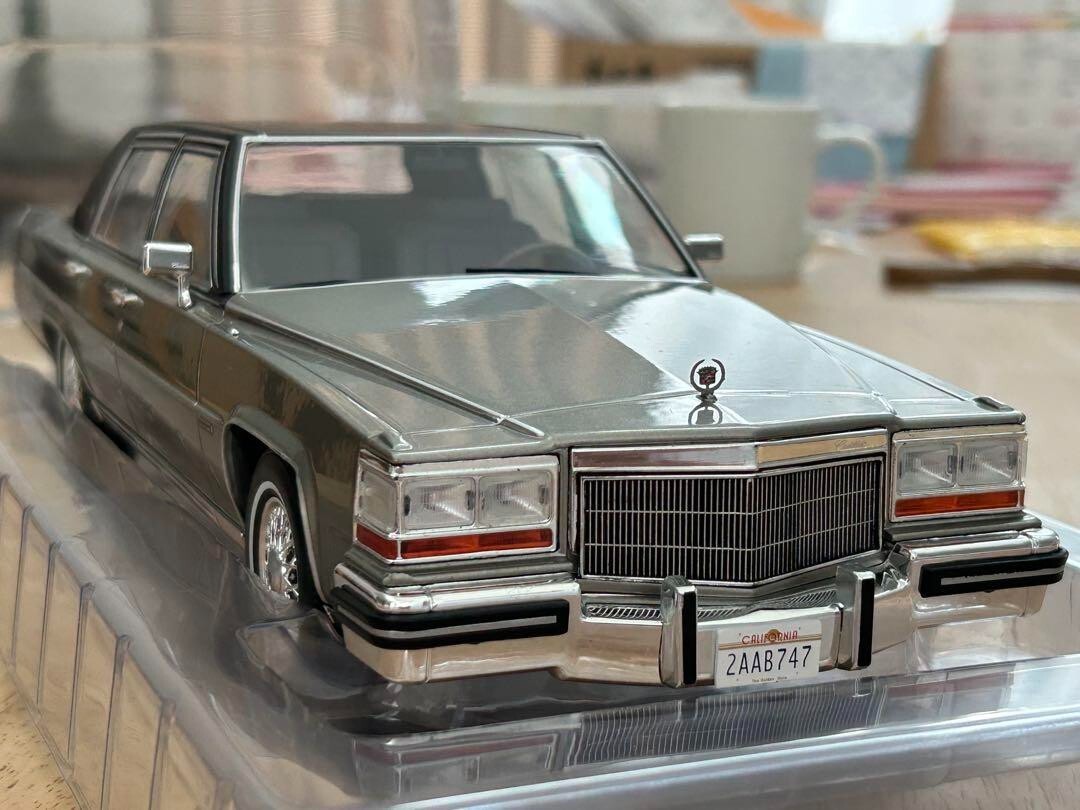 Cadillac Fleetwood Brougham 1/18 Minicar New | eBay Cadillac Fleetwood Brougham 1/18 Minicar New | eBay