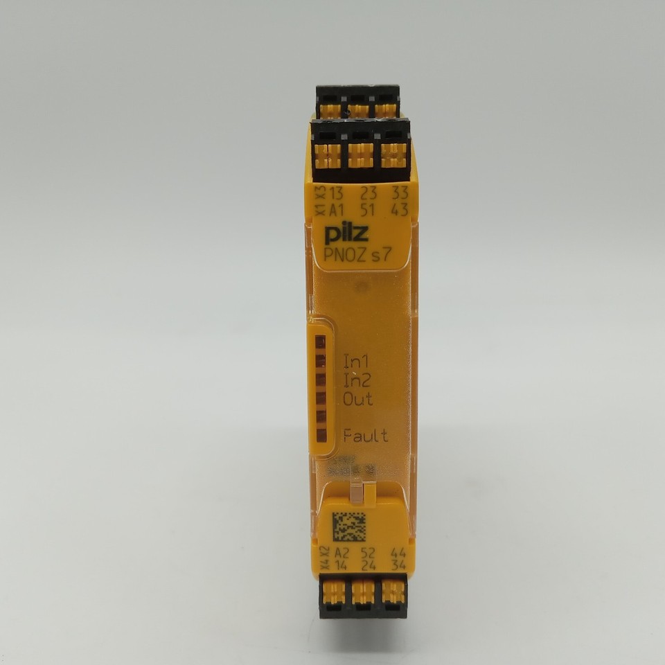 Pilz 751107 PNOZ-S7-C-24VDC-4N/O-1N/C Contact Expansion Module | eBay