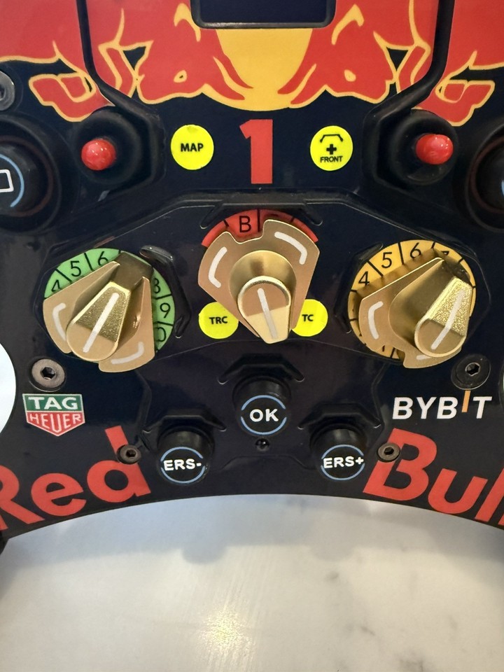 Fanatec Red Bull Steering Wheel Formula V2.5 very light use!! | eBay