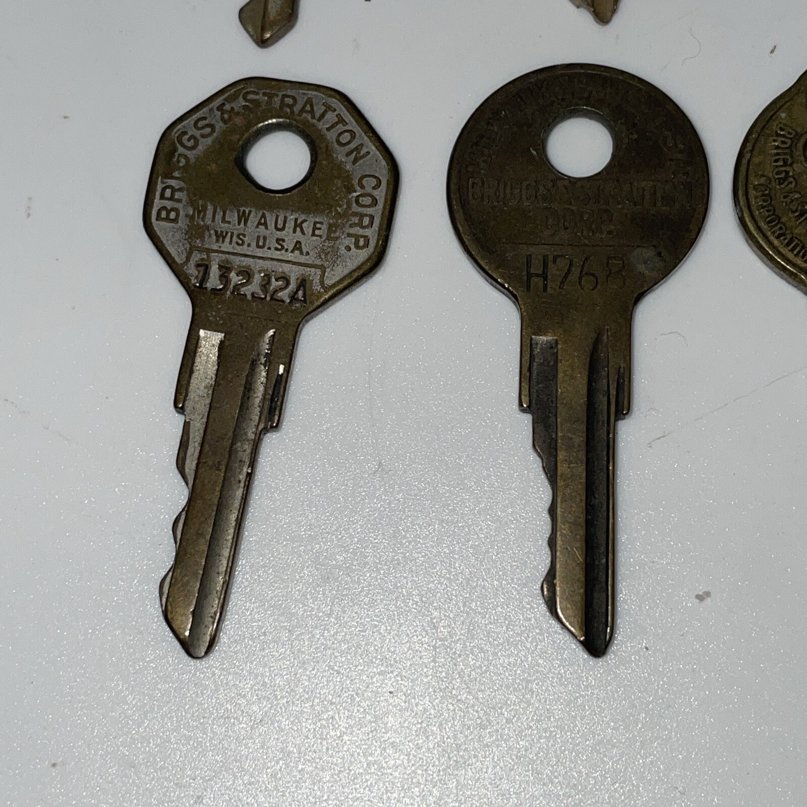 Briggs And Stratton Keys Vintage Lot Of 12 Flat Keys - Hersheys Basco ...