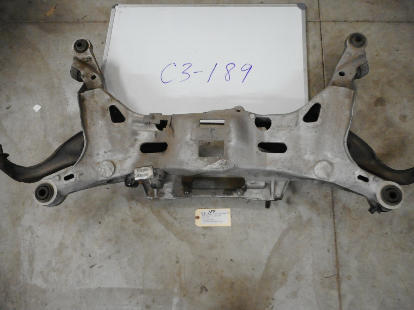 2001 VOLVO XC70 AWD TURBO REAR SUBFRAME ASSEMBLY W/ UPPER CONTROL ARMS ...