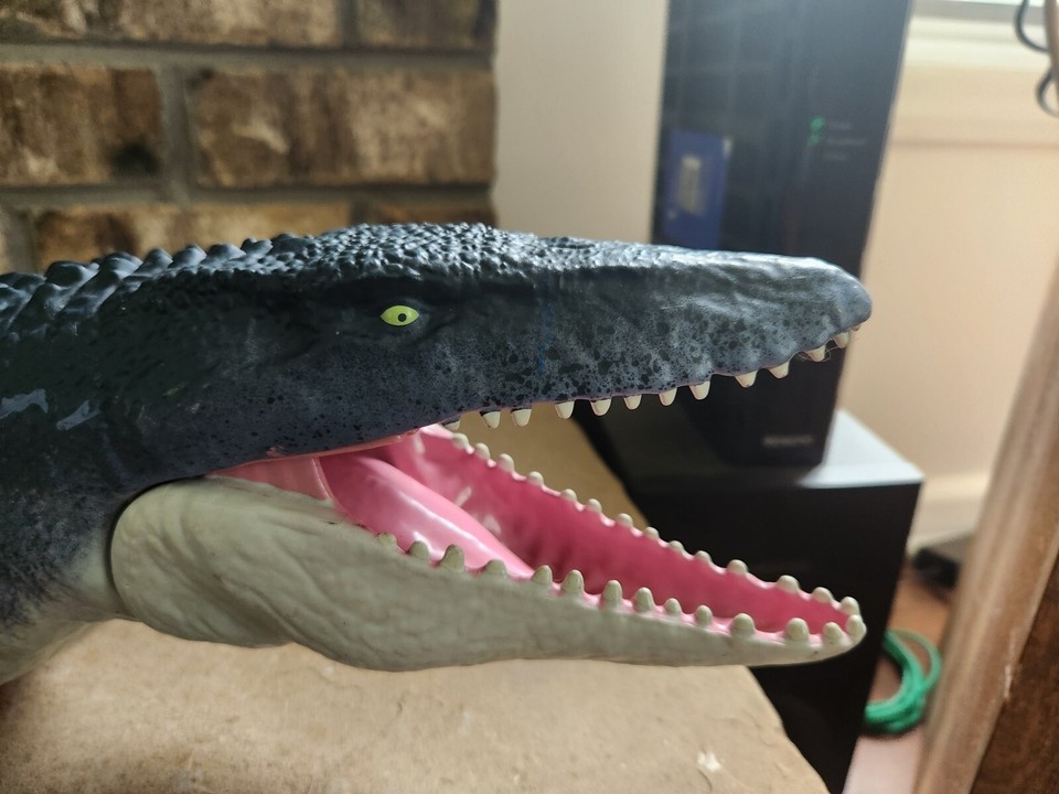 Mosasaurus Jurassic World Fallen Kingdom Real Feel 28" Dinosaur Figure ...