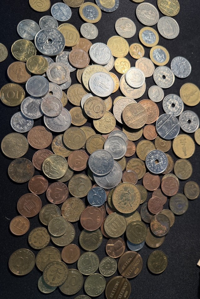 1 Pound vintage Foreign Mixed World Coins WWII large mix of coins and ...