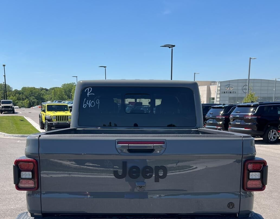 2020-2024 Jeep Gladiator Sting Gray (PDN) Tailgate Handle | OEM Mopar ...