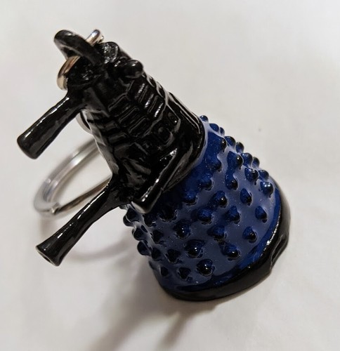 DR Doctor Who DALEK METAL Charm robot Figurine KEYCHAIN cosplay key ...