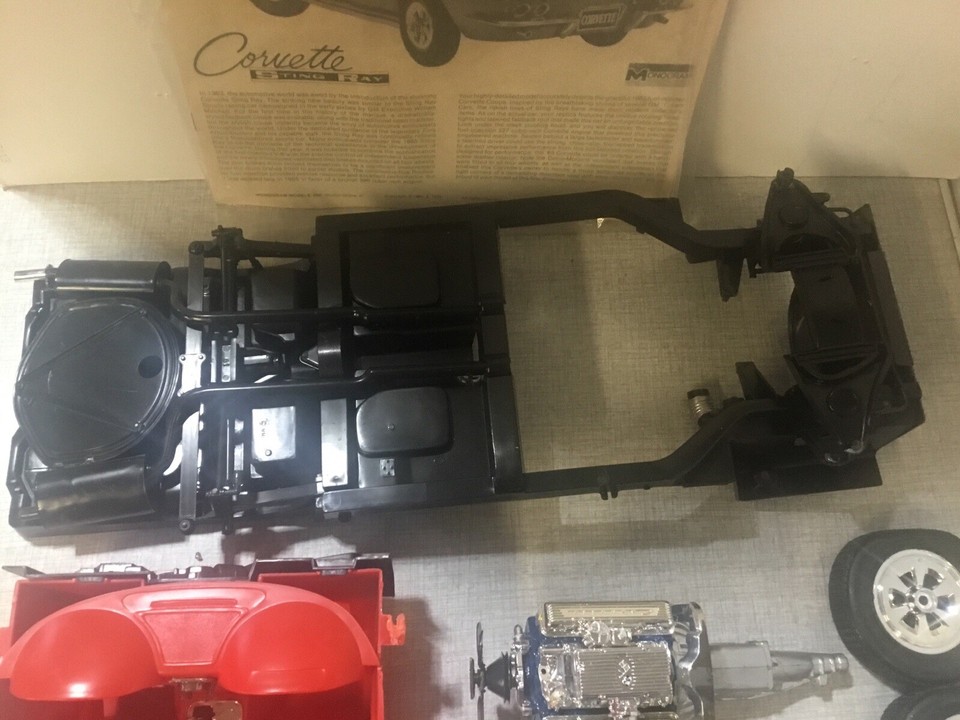 Vintage 1:8-scale ‘65 Corvette Model Kit PARTS (Monogram #2600) | eBay