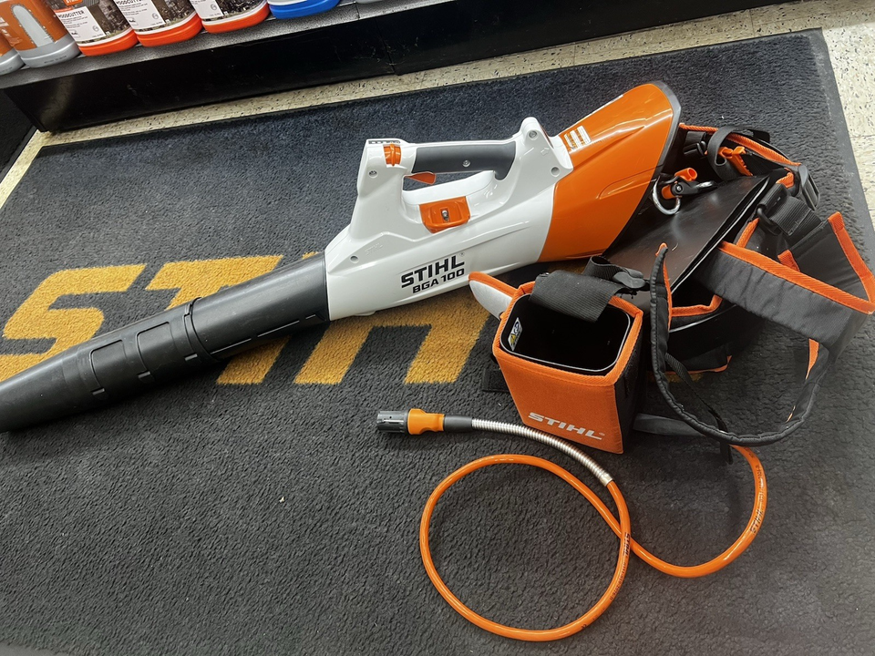 Stihl BGA 100 Cordless Battery Powered Leaf Blower -with Harness System ...
