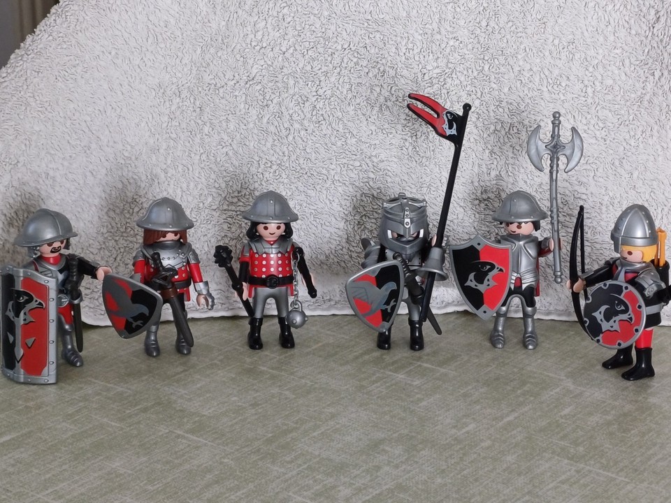 Playmobil Set 6 Falcon Knights includes King Knight, Swords, Shields ...