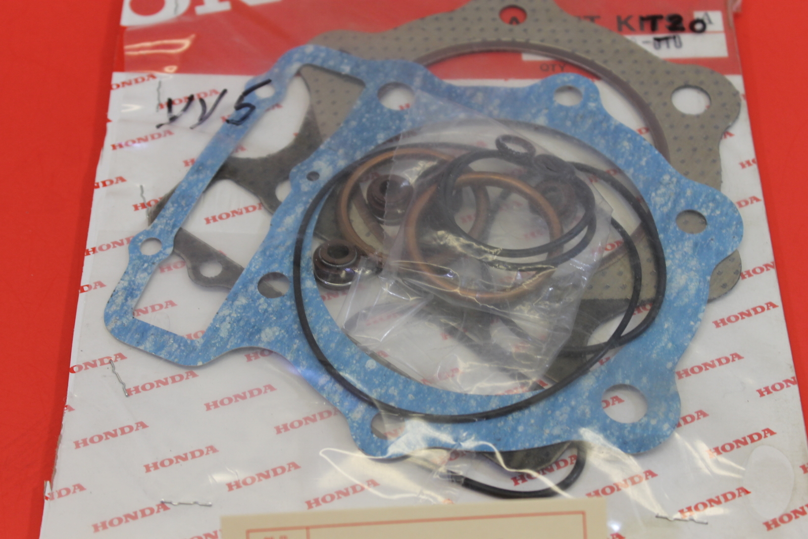 NOS HONDA OEM ENGINE MOTOR GASKET KIT # 061A1-MC8-010 / # 061A1-MC8-T20 ...