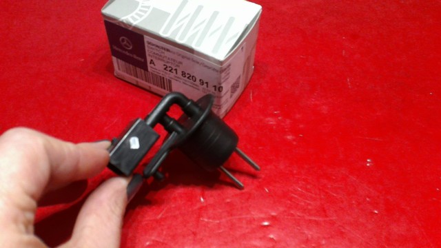 Mercedes Washer Fluid Level Sensor C CL CLS E G GL GLE ML S GENUINE ...