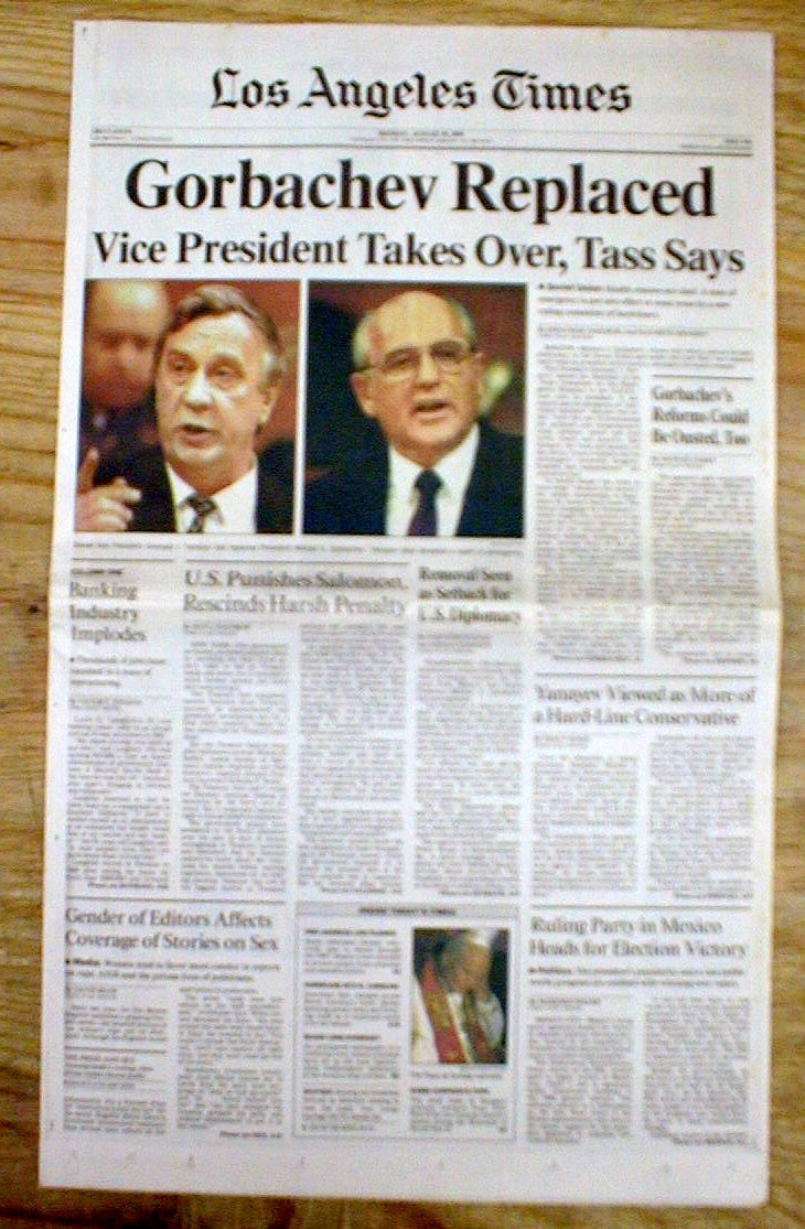 1991 newspaper COLD WAR ENDS w Coup against Russia President MIKHAIL ...