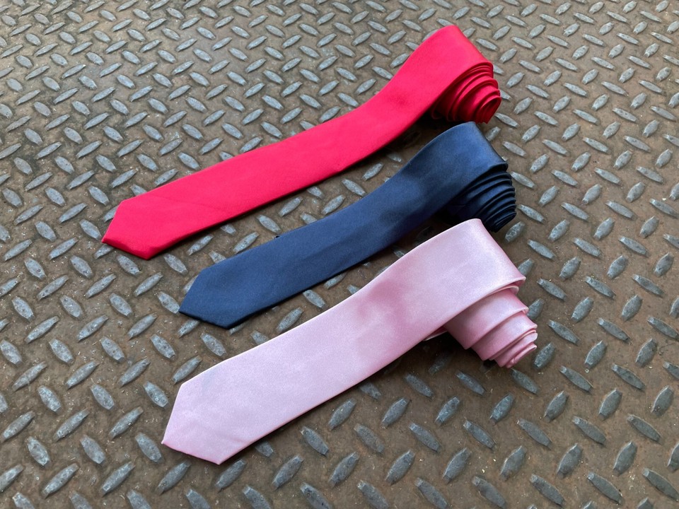 Lot of Ties Slim fit Necktie Fashion Men Tie Red, Navy Pink Lot of 3 ...