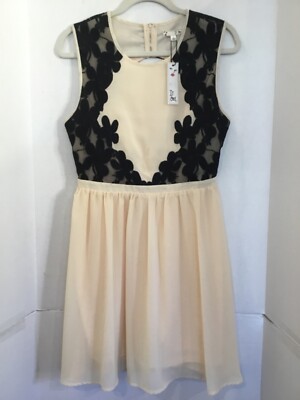 NWT IT GIRL M L Dress Cream Black Lace Fit And Flare Dual Layer ...
