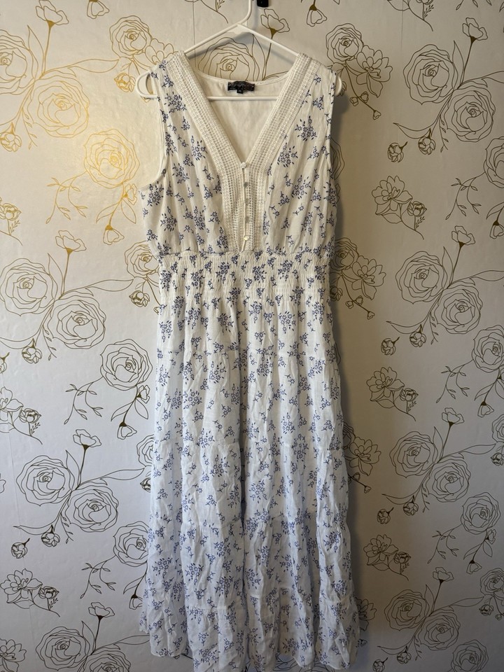 J. Gee Dress Size Xl White Blue Floral Maxi Sleeveless Beach Summer V ...