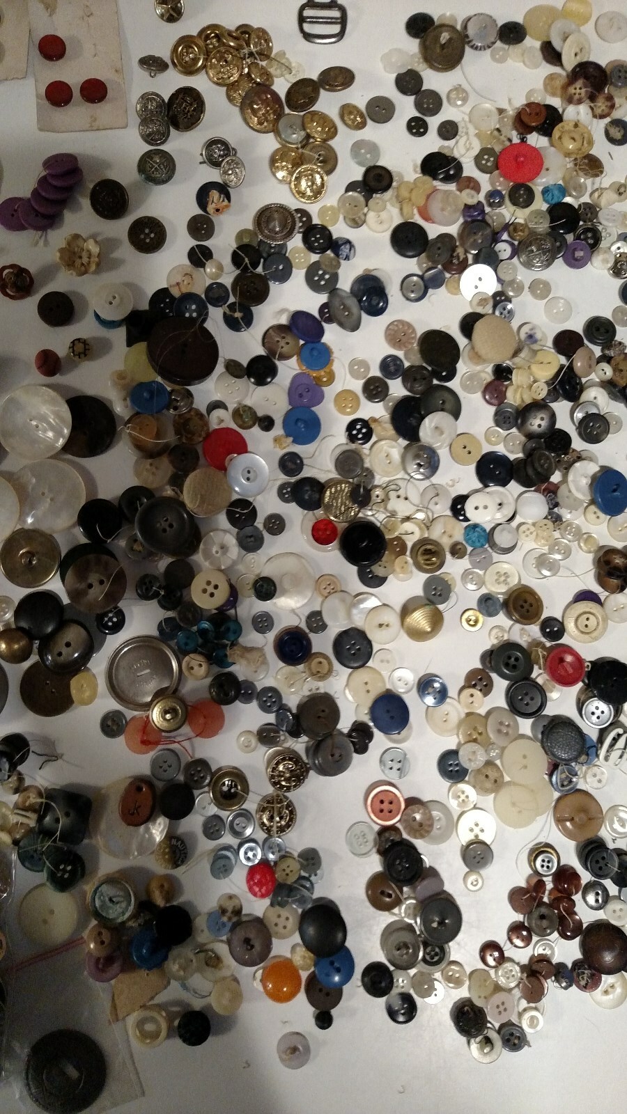 4 1/2 - 5 Pounds of Antique/Vintage Buttons, Mixed Lot | eBay