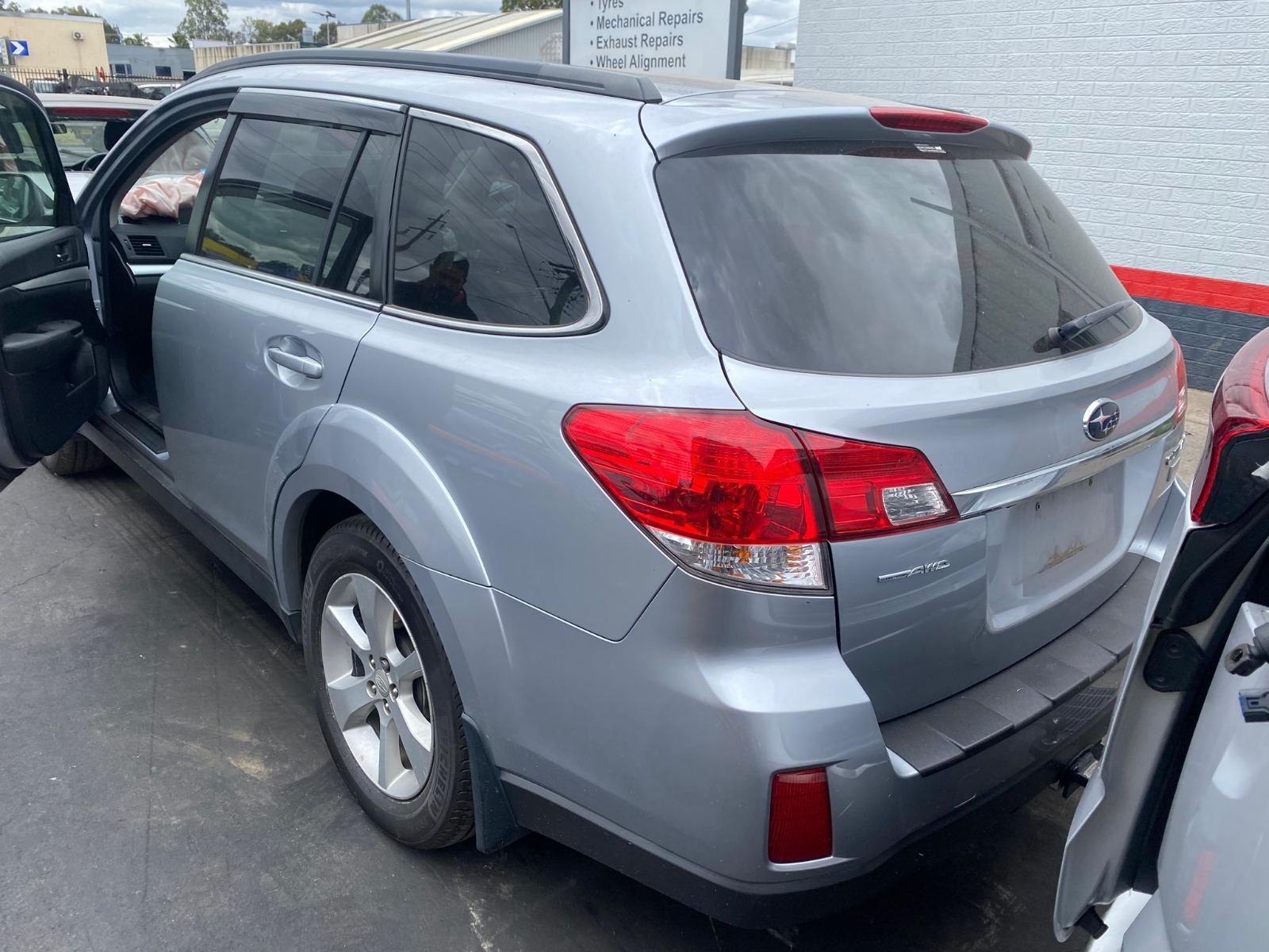 SUBARU OUTBACK STEREO/HEAD UNIT SAT NAV, 5TH GEN, FUJITSU, HEAD UNIT ...