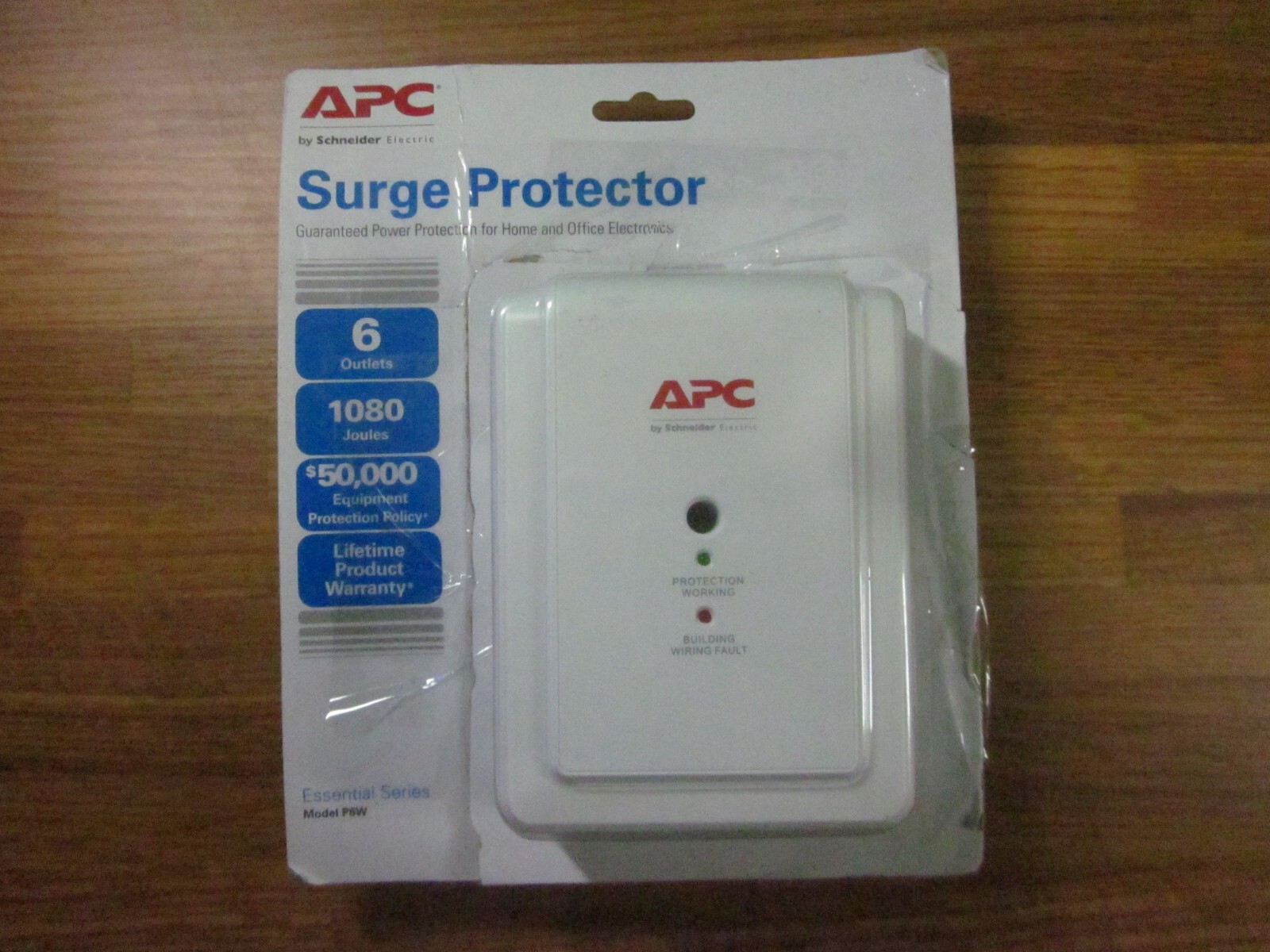 APC 6 Outlet Wall Surge Protector 1080 Joules Surgearrest Essential P6W ...