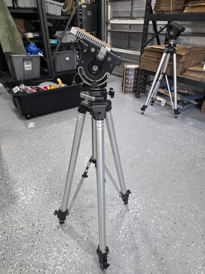 REDUCED Manfrotto Bogen 3001 Tripod & Manfrotto 3068/116 head | eBay