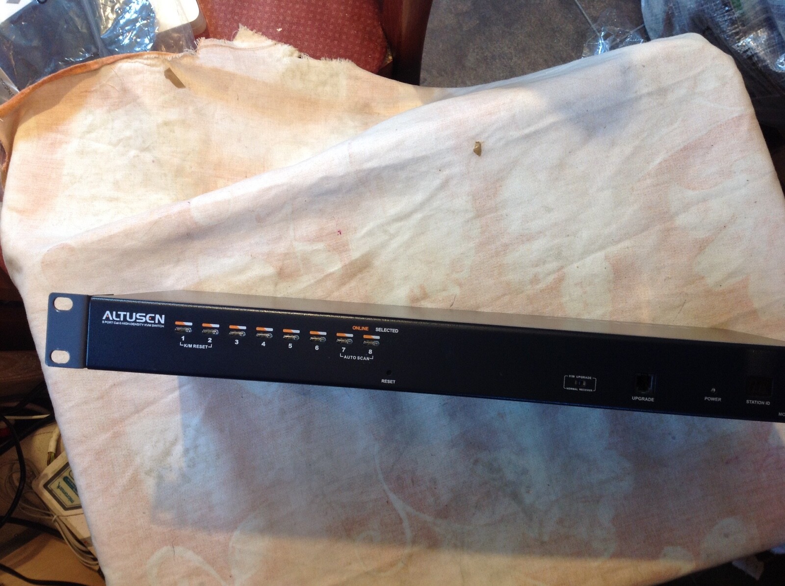 Altusen KH1508 - 8 Ports Cat 5 High Density KVM Switch | eBay UK