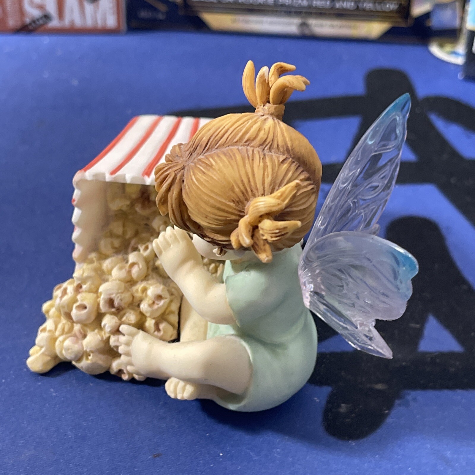 My Little Kitchen Fairies SNEAKY POPCORN FAIRIE Eating Popcorn Enesco ...