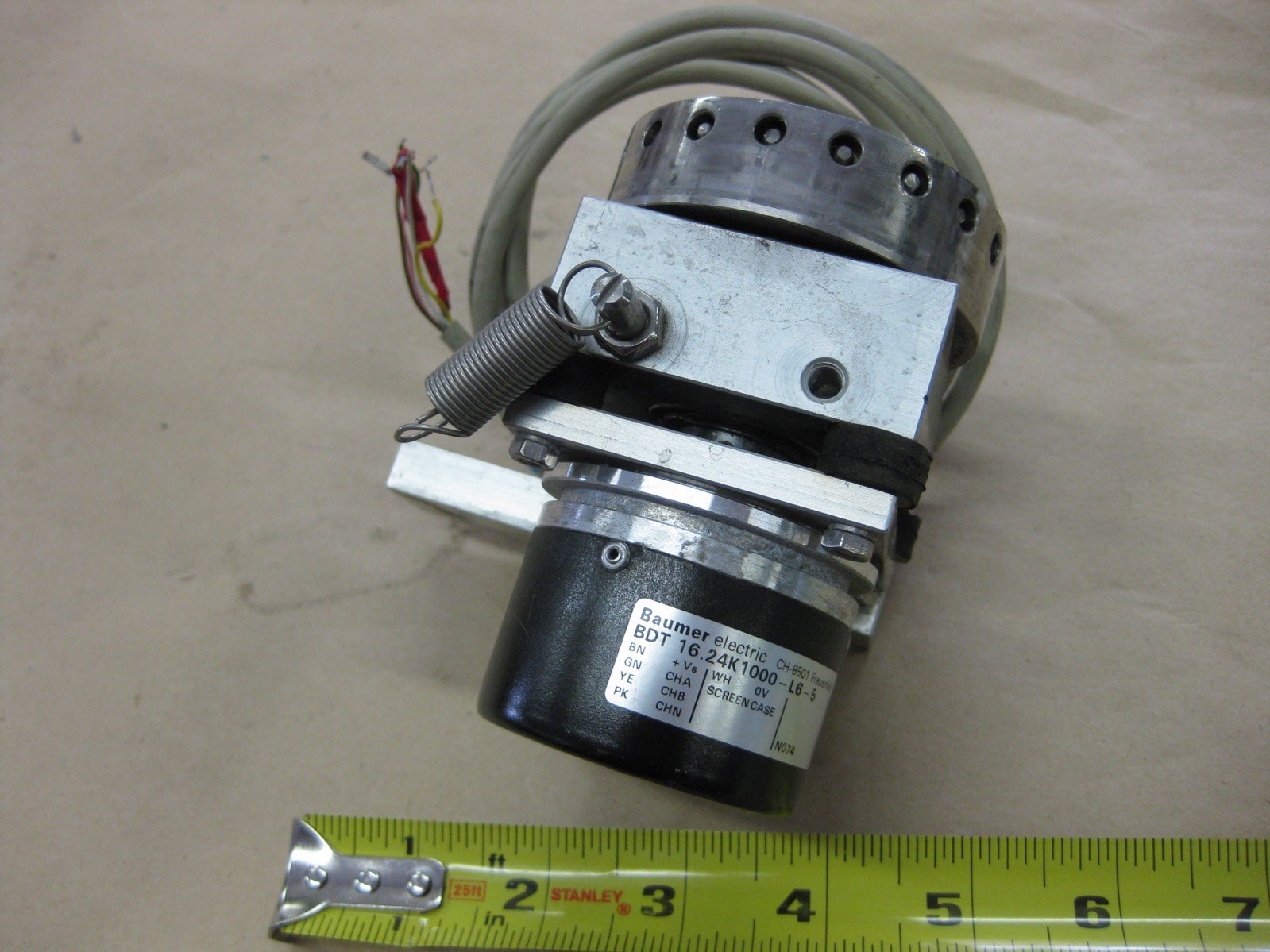 Lot Baumer Rotary Encoder CH-8501 BDT 16.24K1000-L6-5 Idler Wheel ...