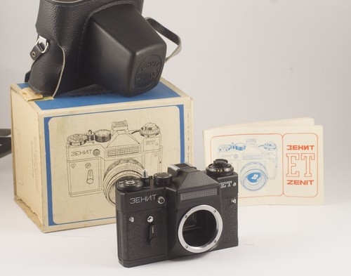 ZENIT ET BLACK CAMERA BODY MINT IN BOX PASSPORT SERVICED CLA'D WORKS ...