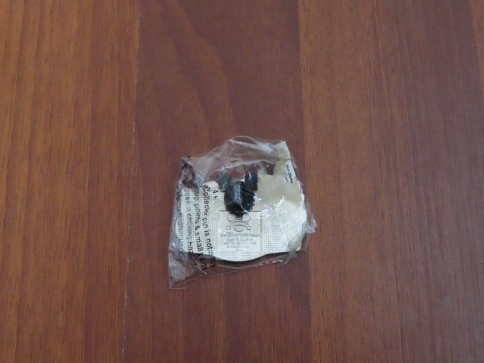 DIsney Cast Exclusive Labor Day 2006 Finding Nemo Marlin & Dory Pin LE ...