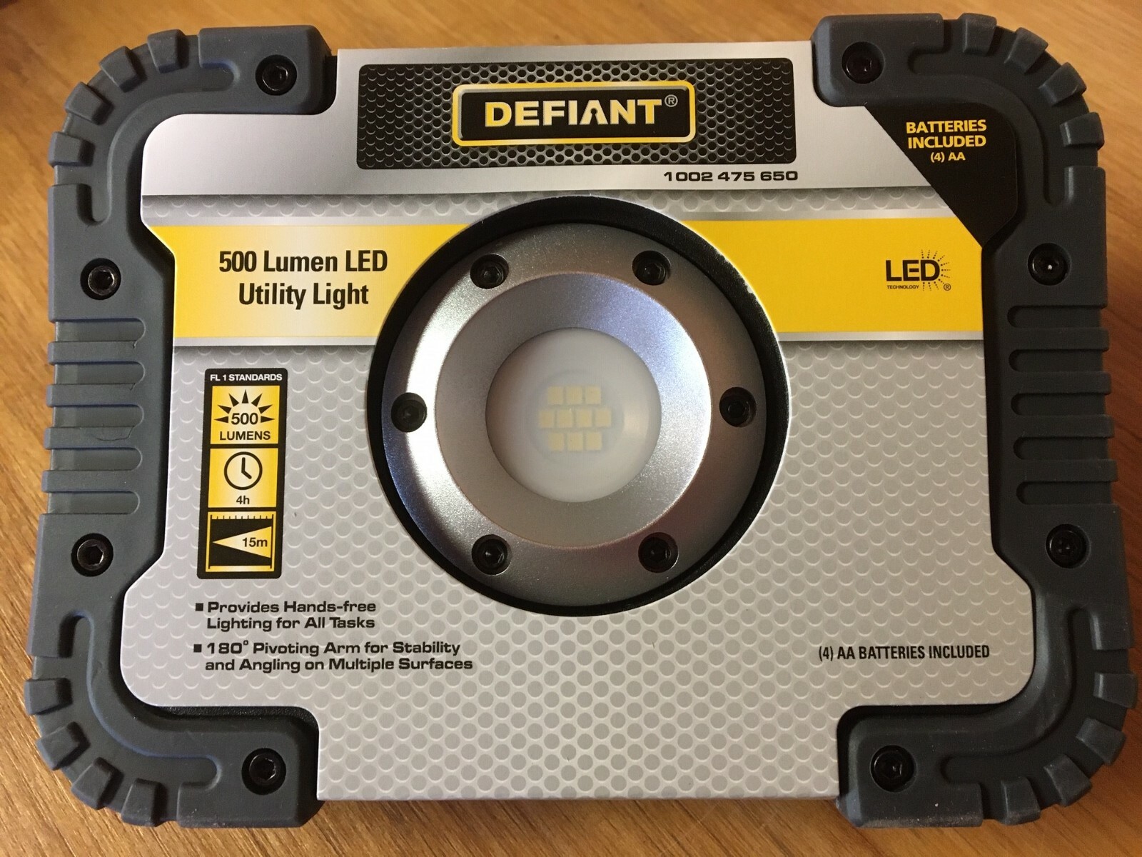 Defiant 500 Lumen LED Utility Light Brand New With Batteries | eBay