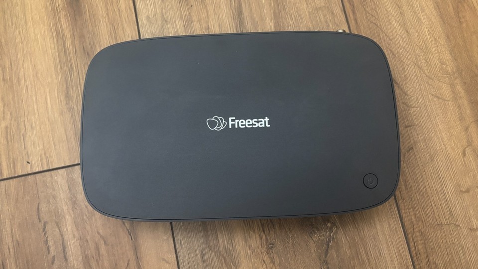 FREESAT Arris UHD4X500 Smart 4K Ultra HD Digital TV Recorder (500 GB ...