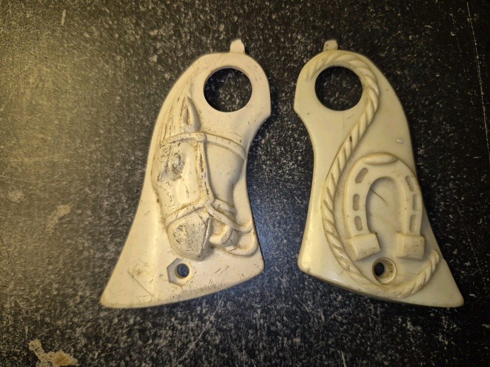 13 Pairs 1950s Leslie-Henry Gene Autrey. 44 Pistol Grips Horse Head ...