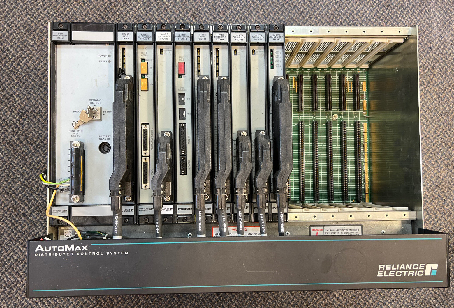 Reliance Electric 803456-8RA Automax PLC Slot Rack 16 Slot Module ...