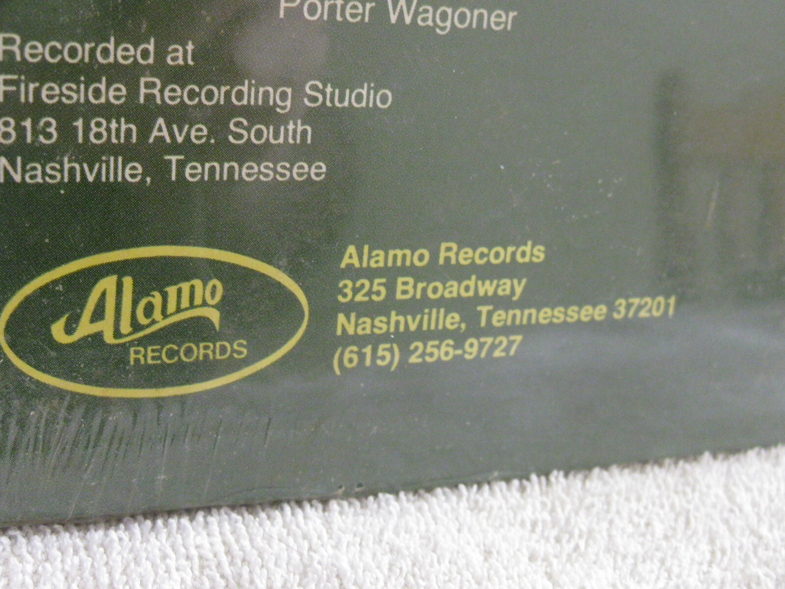 Tony & Susan Alamo – Tony Alamo Sings Mister D.J. (vinyl) Alamo Records ...