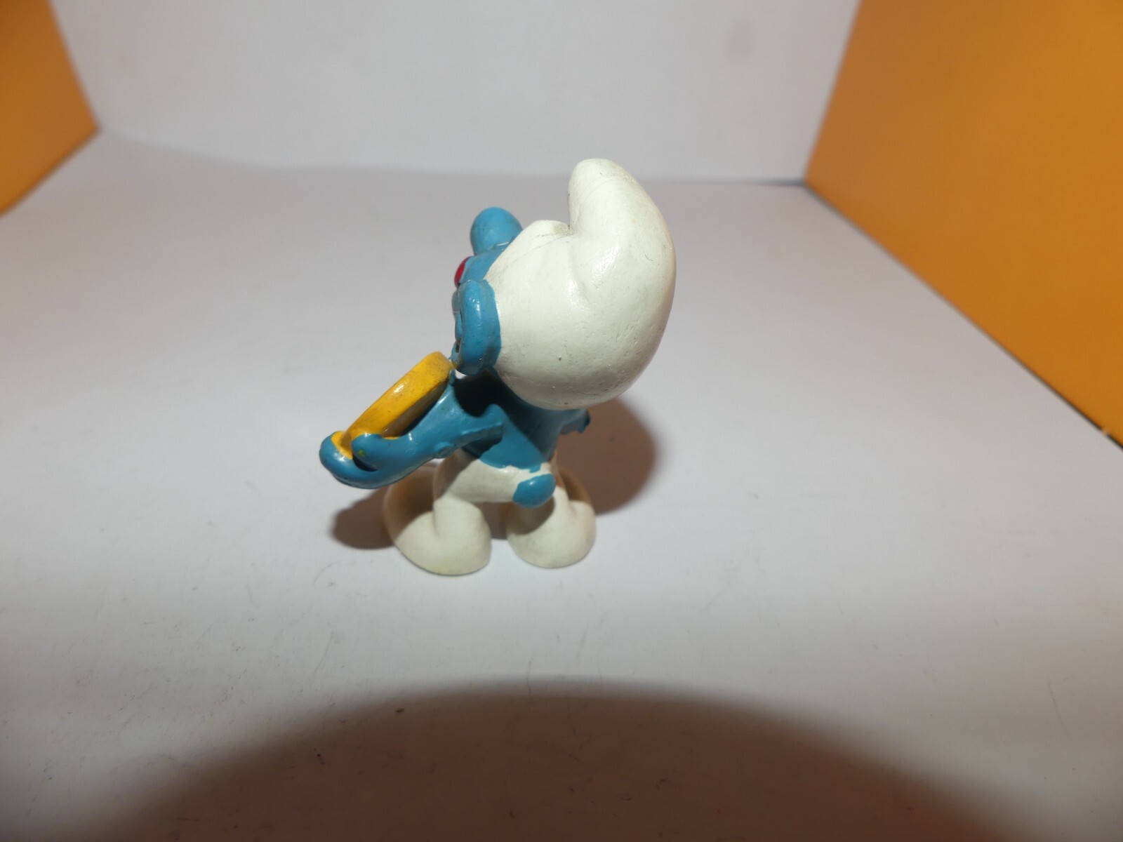 PEYO FIGURINE SCHTROUMPF MANGE GALETTE JAUNE ( VAN ) | eBay