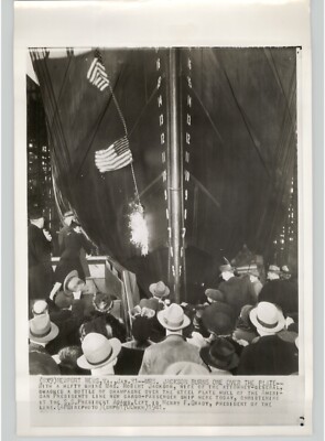 ROBERT JACKSON & Wife Break Champagne Bottle over SS PRES ADAMS 1940 ...