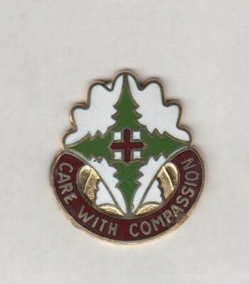 US ARMY MEDICAL CENTER MADIGAN AMC crest DUI ~1" badge c/b clutchback V ...