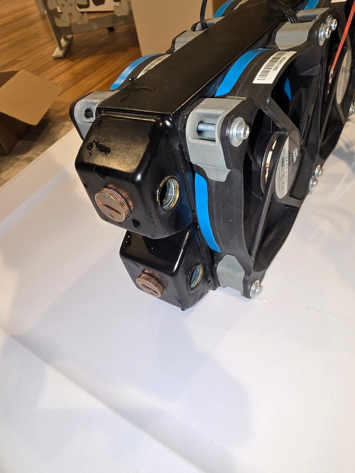 480mm PC radiator for liquid cooling with 8 Corsair fans (Push/Pull ...