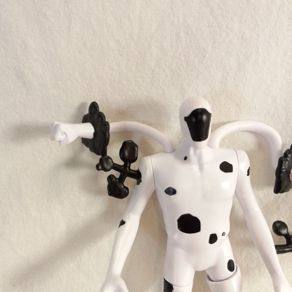 Across The Spider-Verse Marvel THE SPOT Portal Punch 6" The Ultimate ...