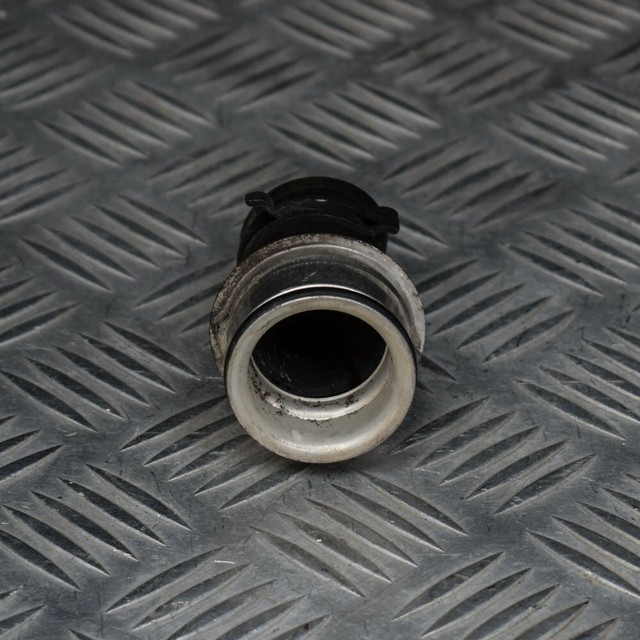 Porsche Cayman S 3.4 981c Water Hose 99110672300 for sale online | eBay