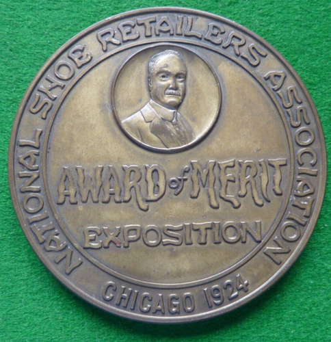 1924 CHICAGO MEDALLION - NATIONAL SHOE RETAILERS ASSOCIATION - MERIT ...