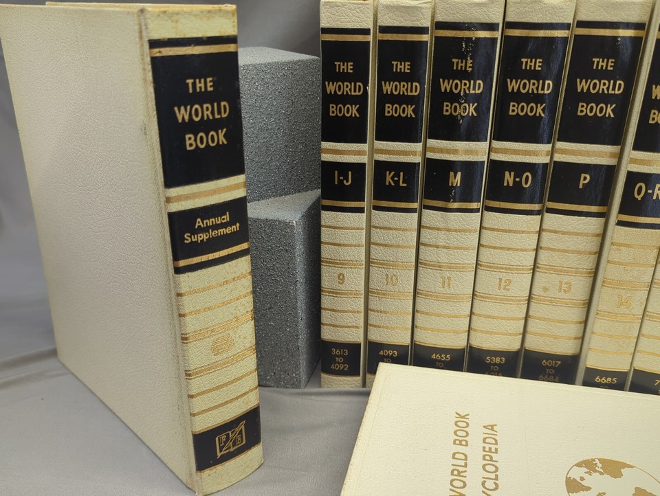 1970 The World Book Encyclopedia Set 21 pcs, Hard Cover, Complete Your ...