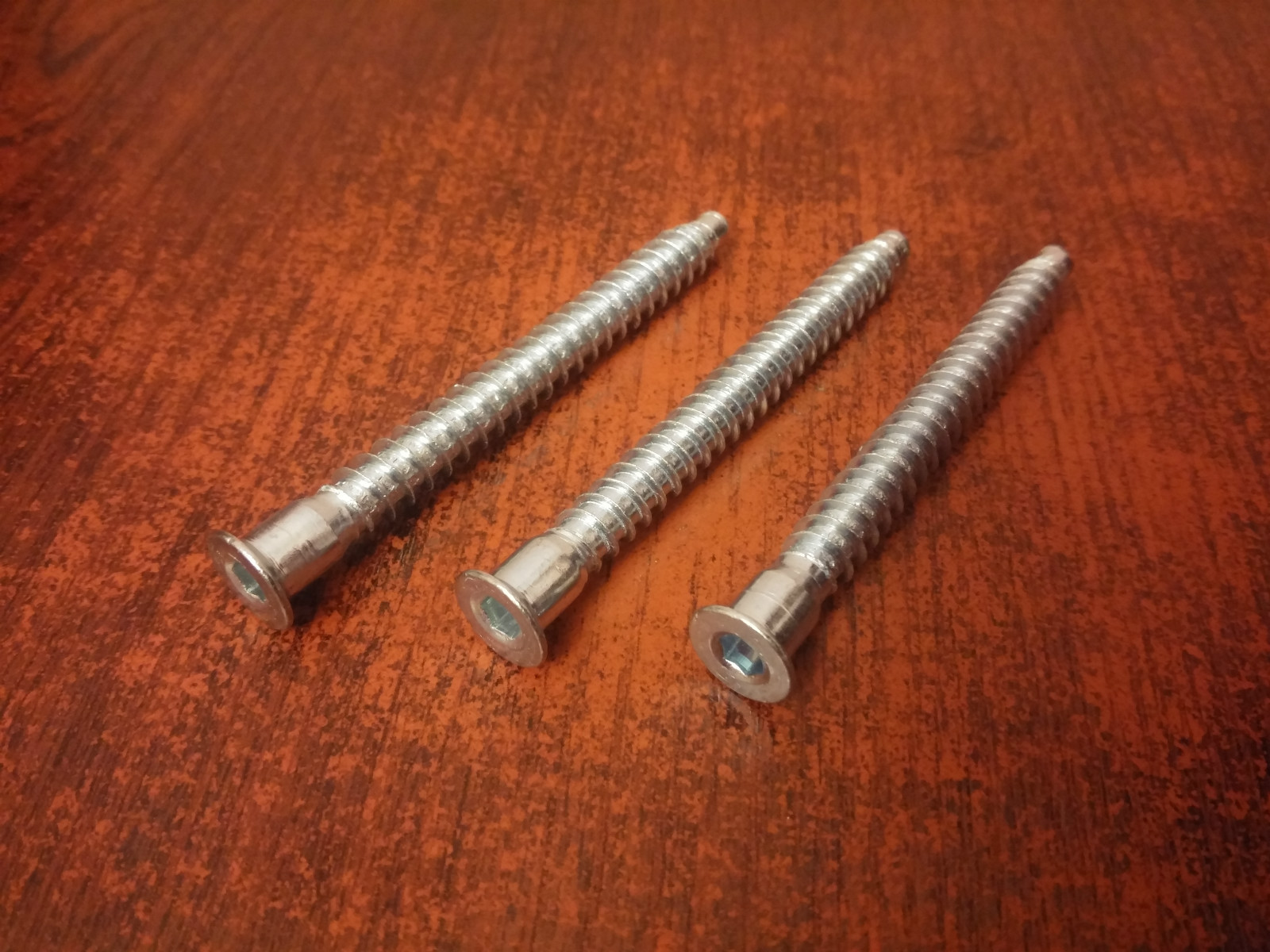 (Pack of 50 pcs) 7x70 Confirmat Screws for Wood / Chipboard Furniture ...